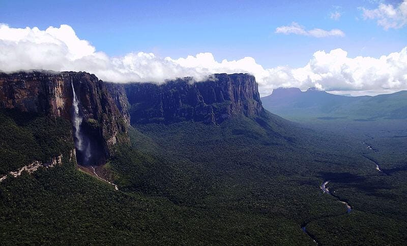 10 of the Tallest Waterfalls in the World - Ocean Info