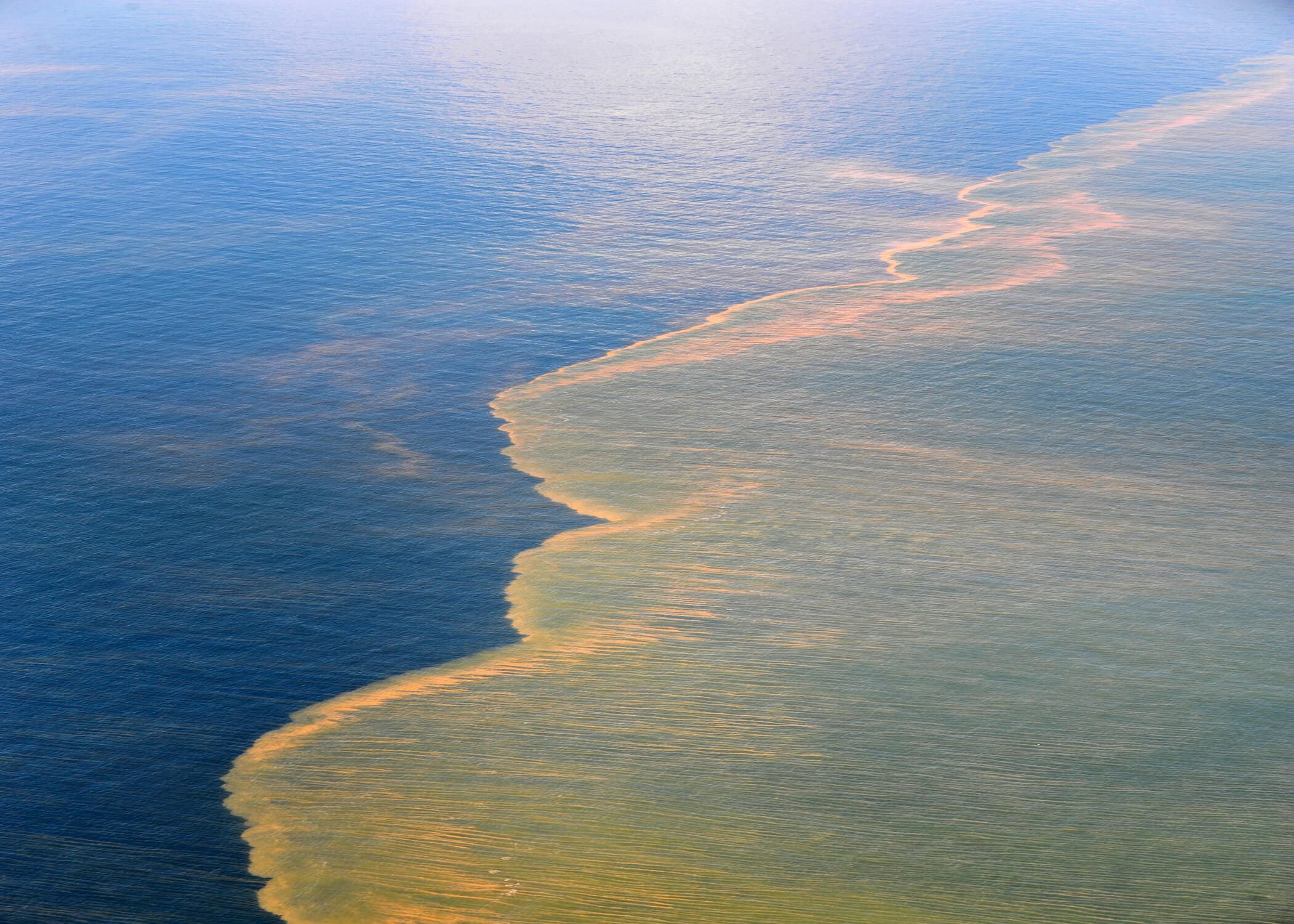 The 8 Largest Oil Spills in the World - Ocean Info